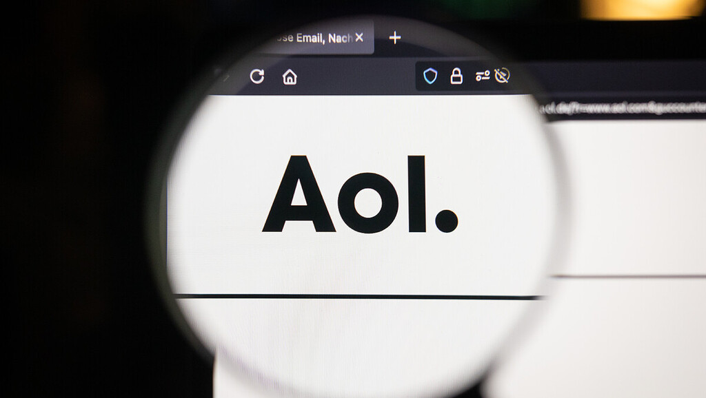 La fin du “web qui grésille” : AOL éteint définitivement ses modems ...